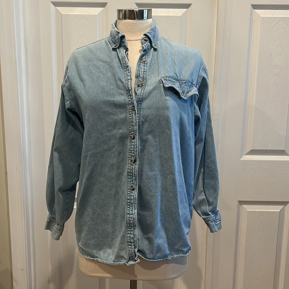 Strike A Pose | Tops | Vintage Strike A Pose Casual Light Blue Denim ...